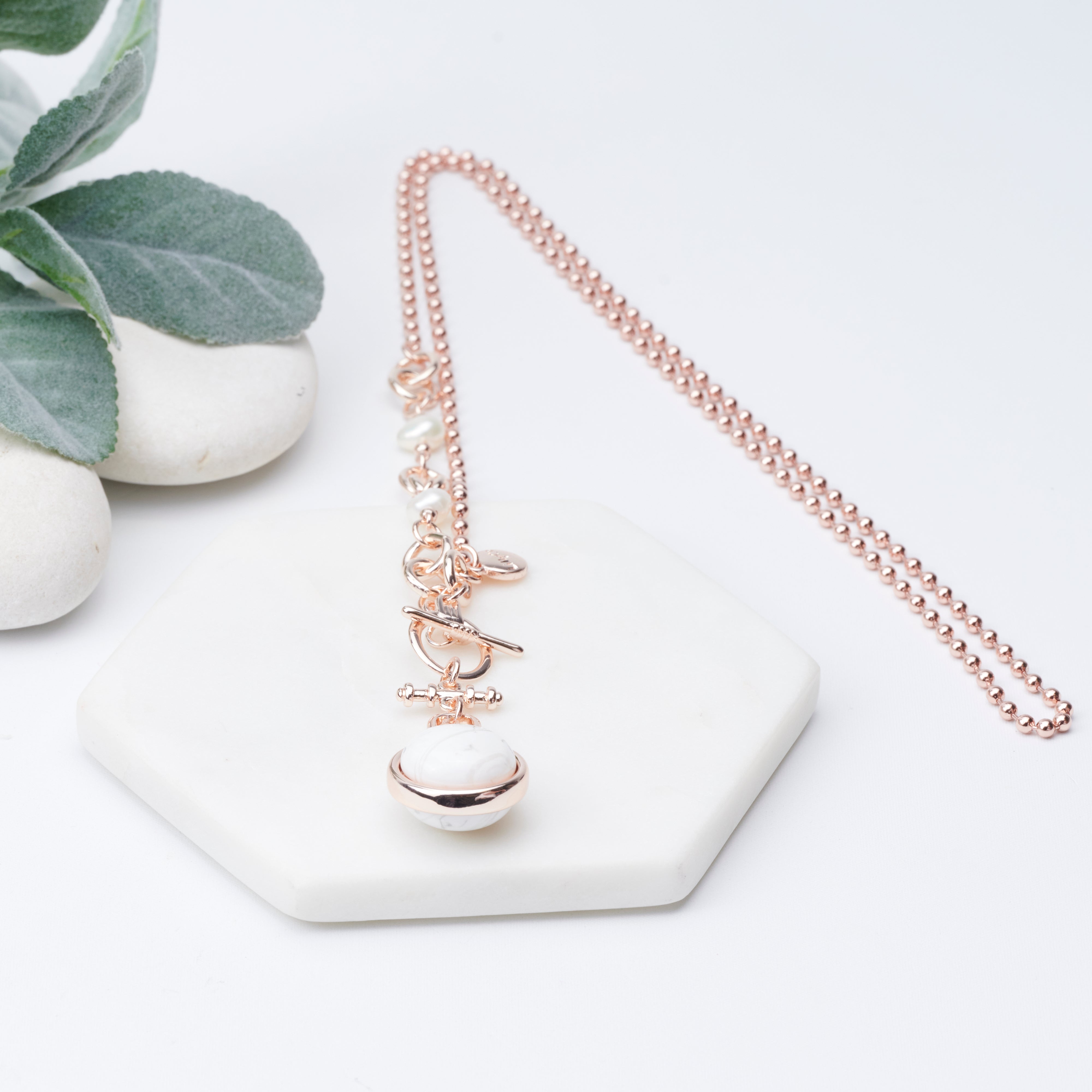Rose Gold T/Bar White Howlite Bead Necklace – Lillyco